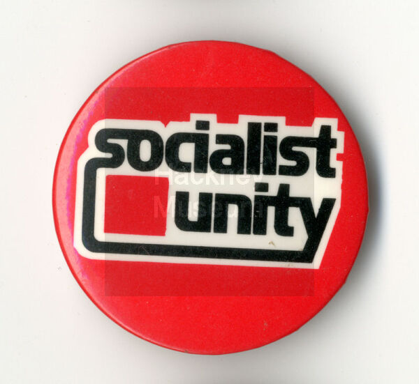 'Socialist Unity' badge | Hackney Museum