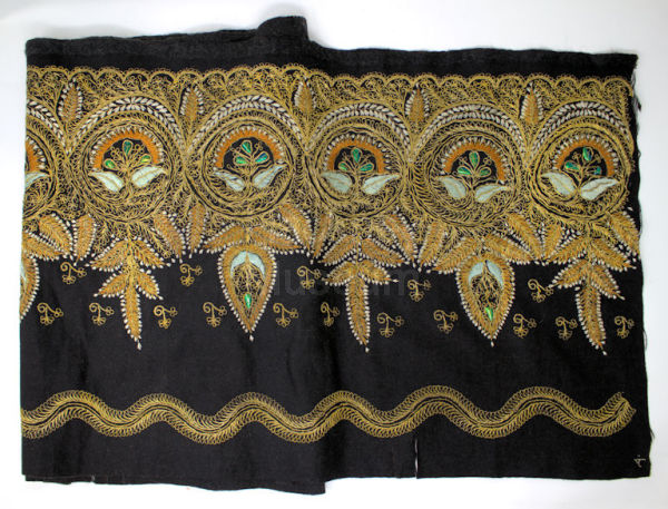 Textile: Embroidered wool | Hackney Museum