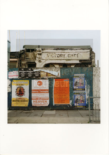 Shop Fronts: Hackney Road (northside) November 2004 | Hackney Museum